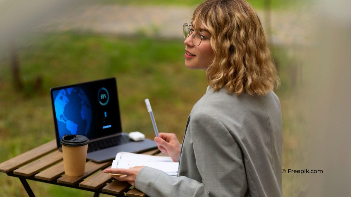 Aturan dan Gaji Pekerja Harian Lepas - Aplikasi Absensi Online Karyawan